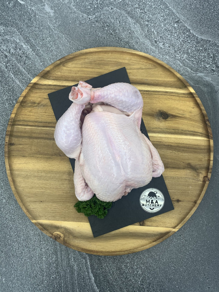 Whole Fresh Chicken – Size 16 – M & A Butchery